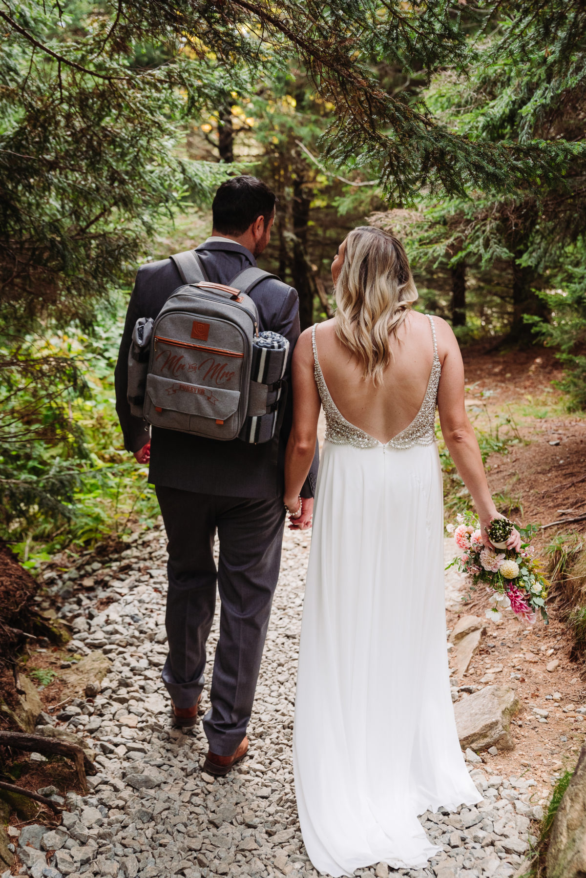 Best Elopement Gift Ideas for Couples who Adventure ~ Elope Outdoors