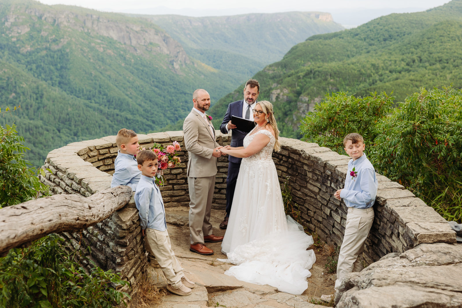 Tips for Eloping with Your Kids ~ Elope Outdoors