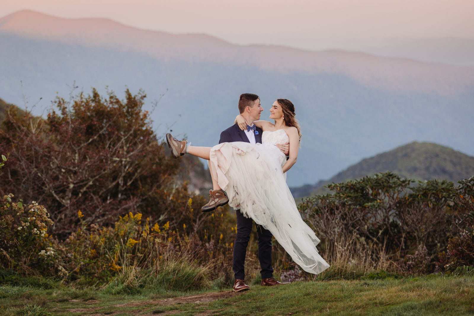 Best Guest Etiquette for an Elopement ~ Elope Outdoors