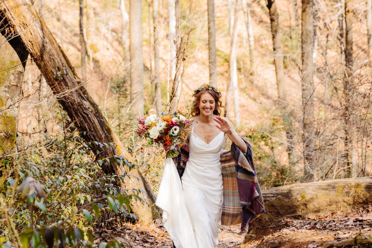 Eloping Tips from Outdoor Elopement Photographers ~ Elope Outdoors