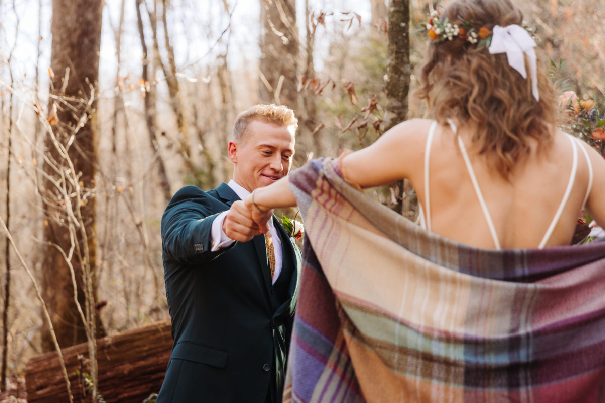 Eloping Tips from Outdoor Elopement Photographers ~ Elope Outdoors