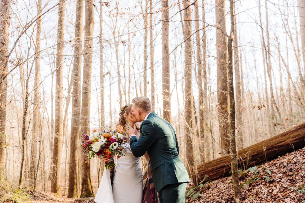 Eloping Tips from Outdoor Elopement Photographers ~ Elope Outdoors