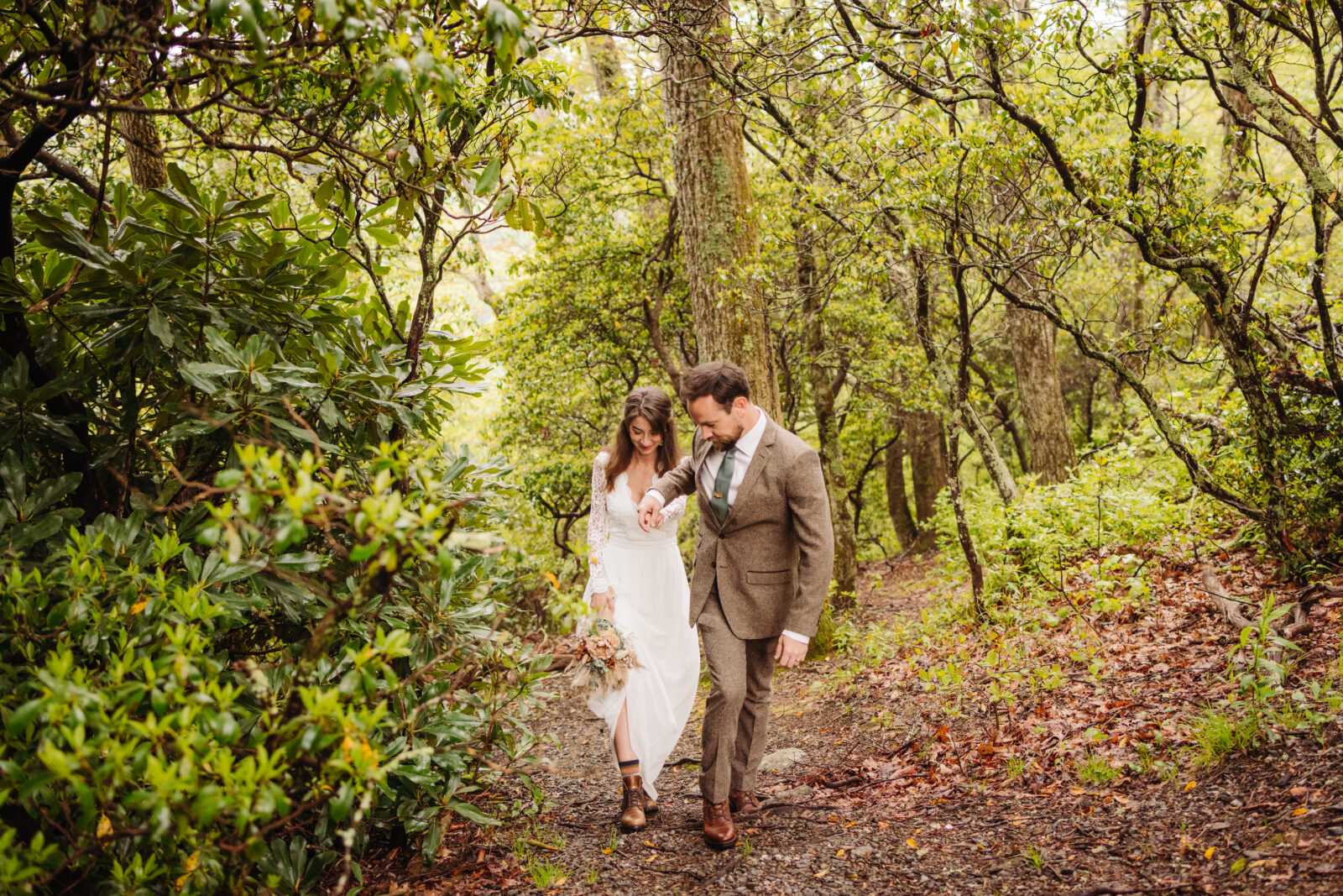 The Mountain Elopement Aesthetic: Celebrating the Beauty of Nature in ...